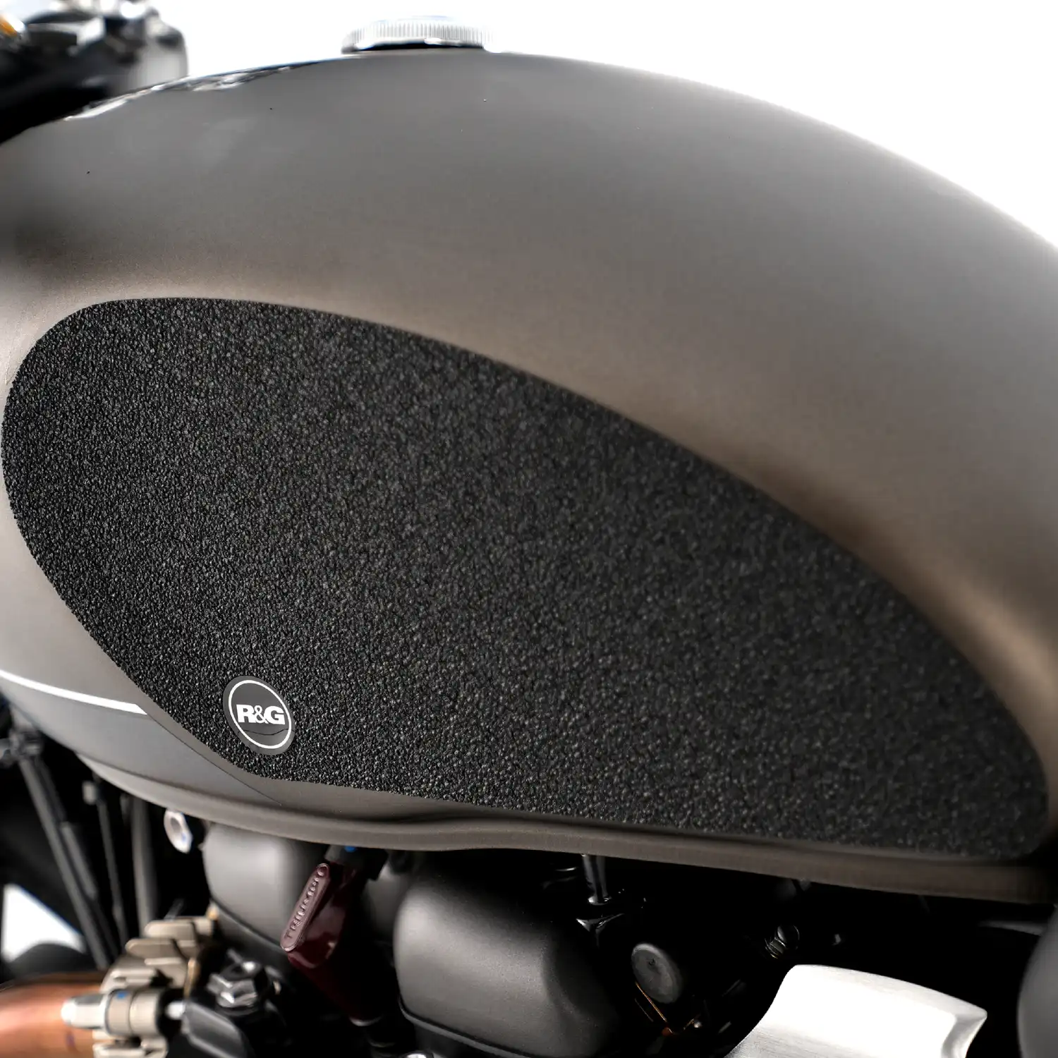 Triumph street twin fuel tank store