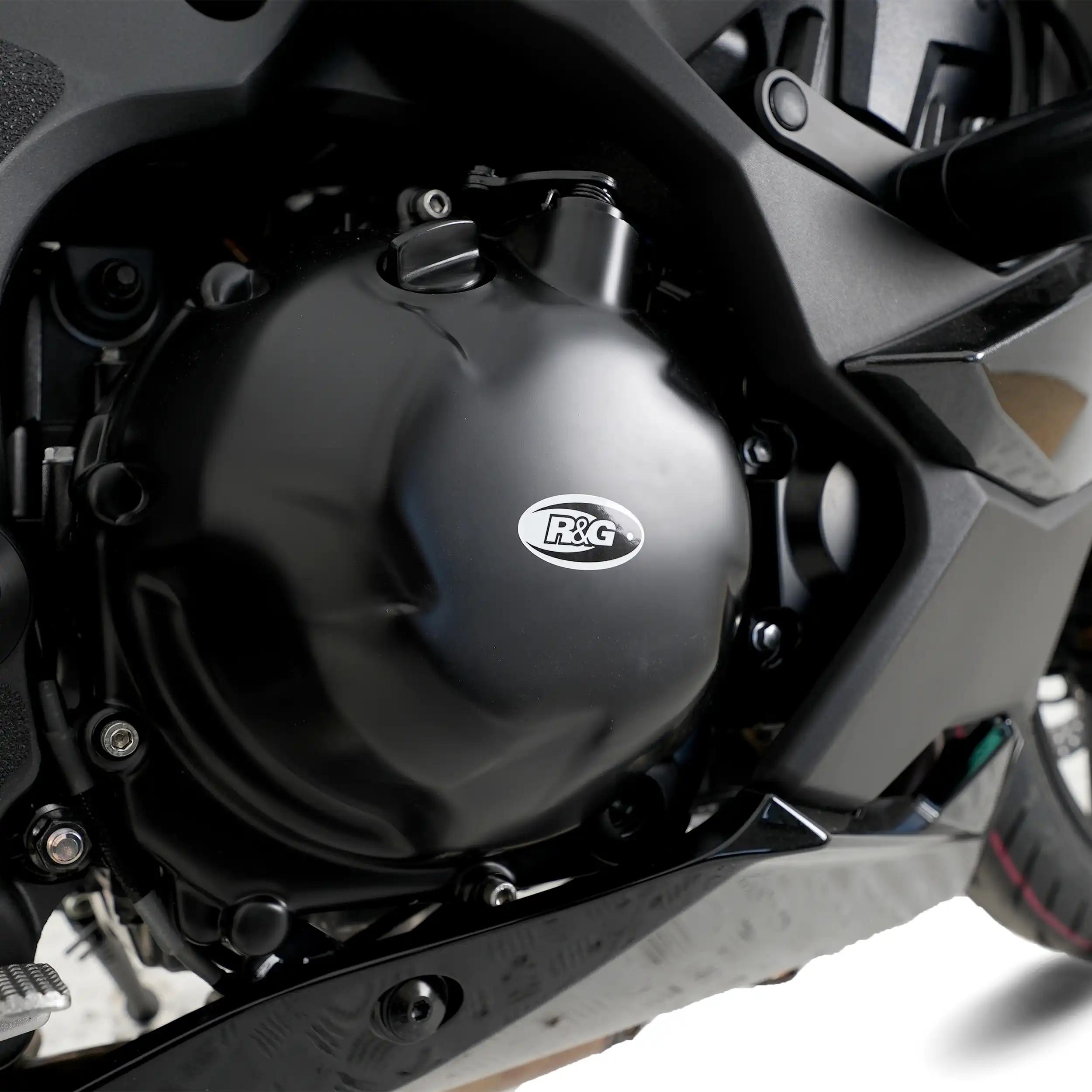 Engine Case Covers for Kawasaki Z1000, Z1000SX and Versys 1000 - RHS ...