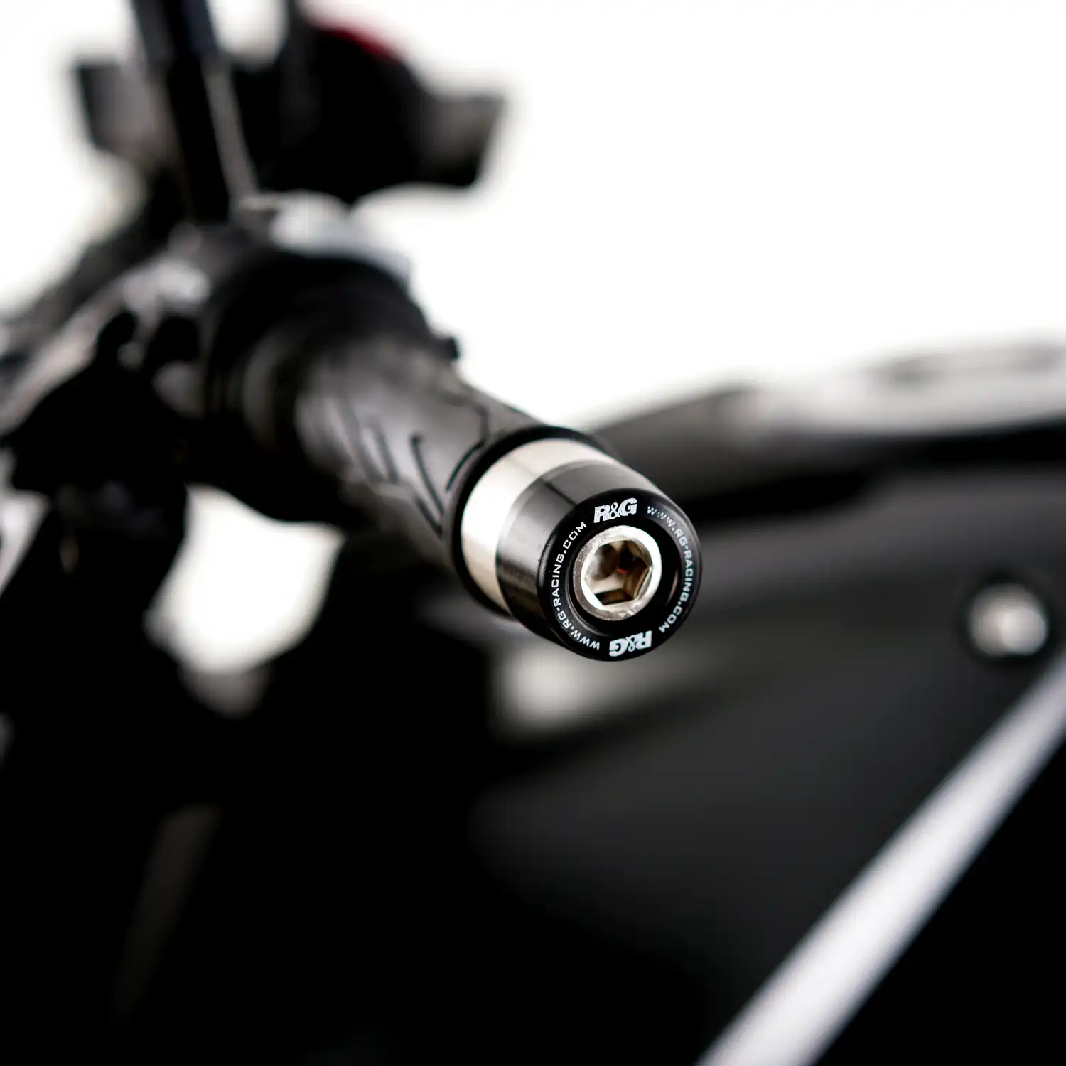 Bar End Sliders for the Suzuki GSX-R1000 '17- '24, GSX-R1000R '17- '24 ...