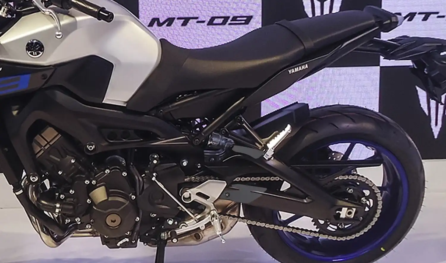 Eazi-Grip Scuff Guard Kit to fit Yamaha MT-09 '13- '20 / Tracer 900GT ...