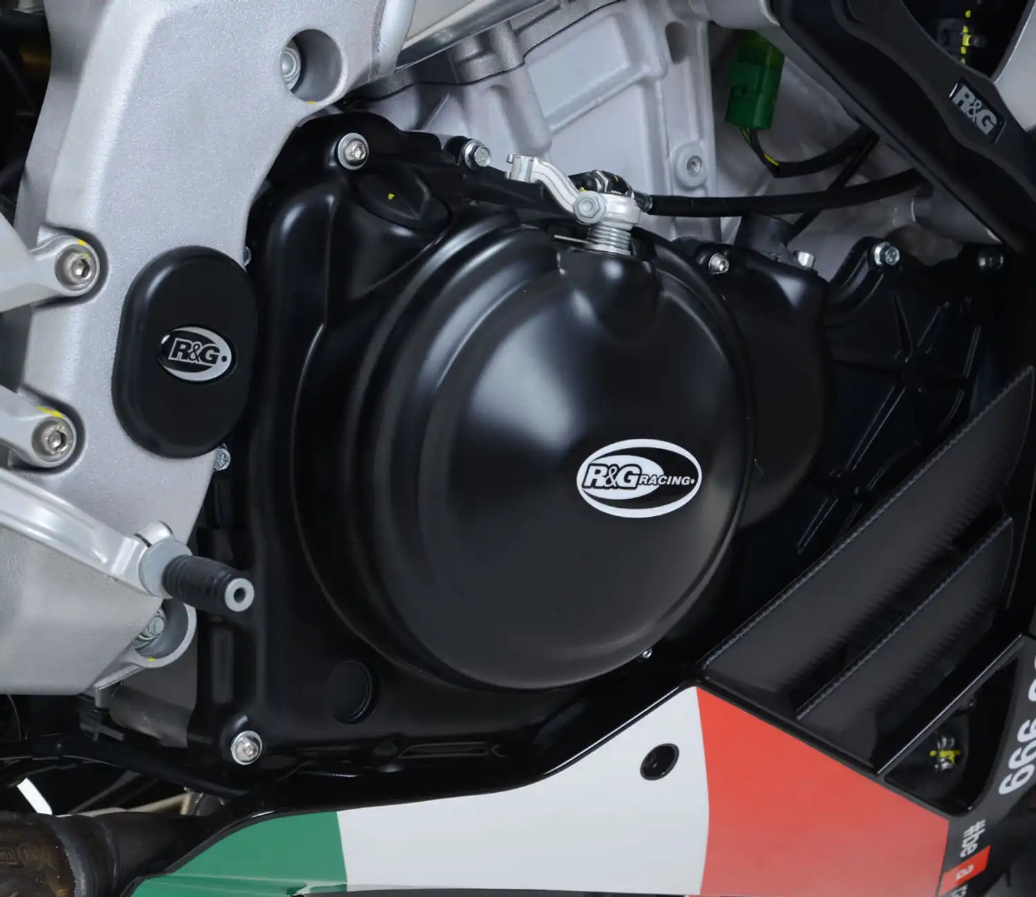 Engine Case Cover Kit (2pc) for Aprilia RSV4 RR/RF '15-, Tuono V4 '18 ...