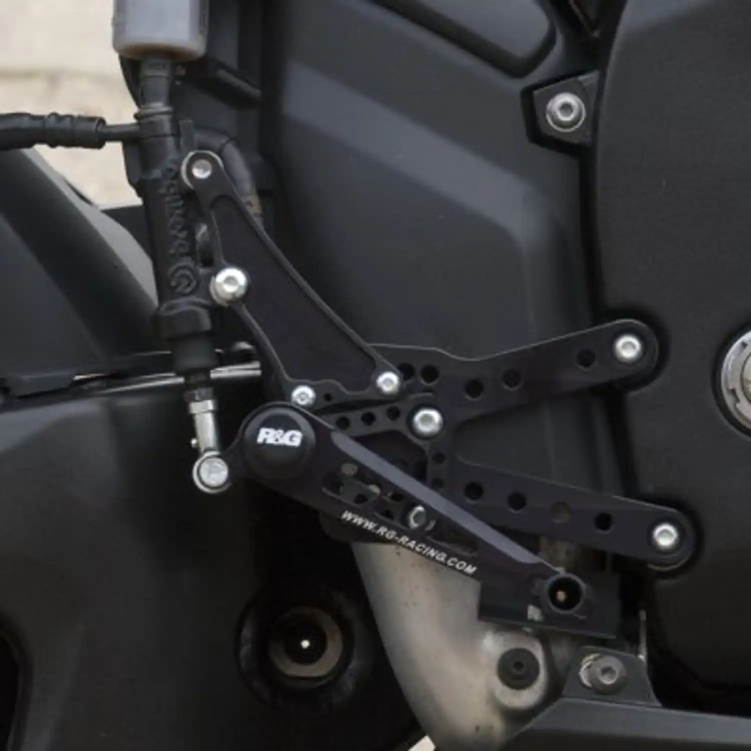 Yamaha YZF-R1 REARSETS