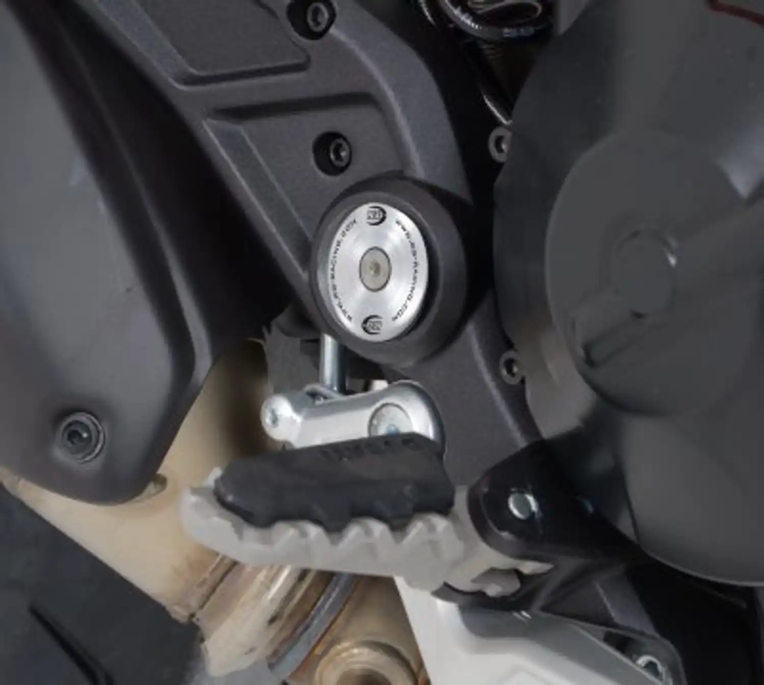 Frame Plug for Ducati Hypermotard/Hyperstrada 821/939 & Hypermotard 950 ...